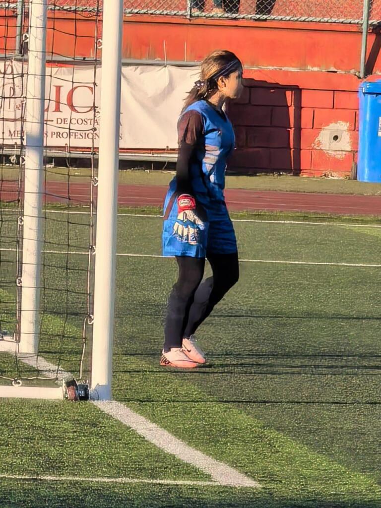 Alisson Aguilar Garro, la guardiana de sueños que defiende el arco de ...
